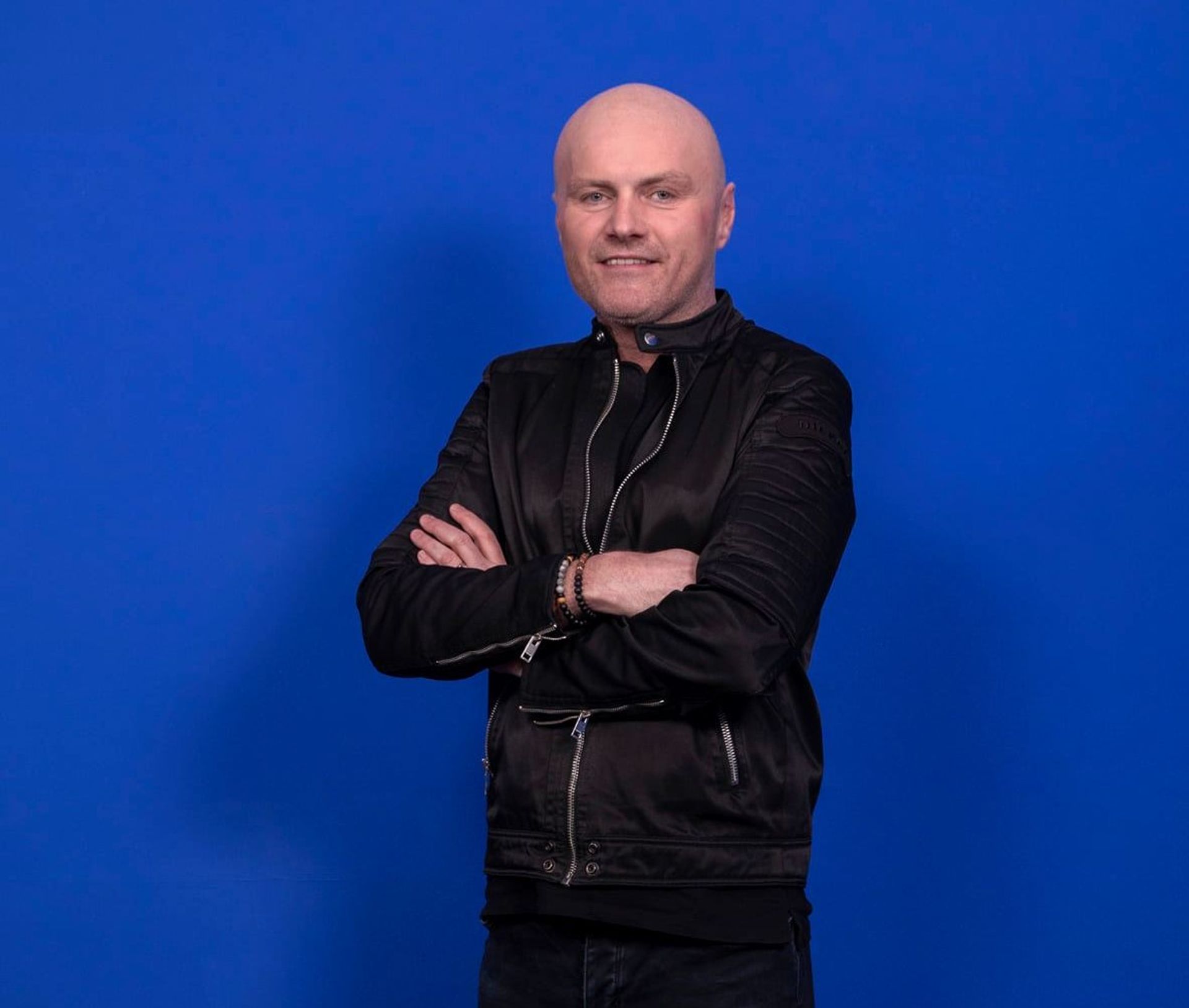 Gerben Bakker vertelt verhalen op het Songfestival | NPO Radio 5