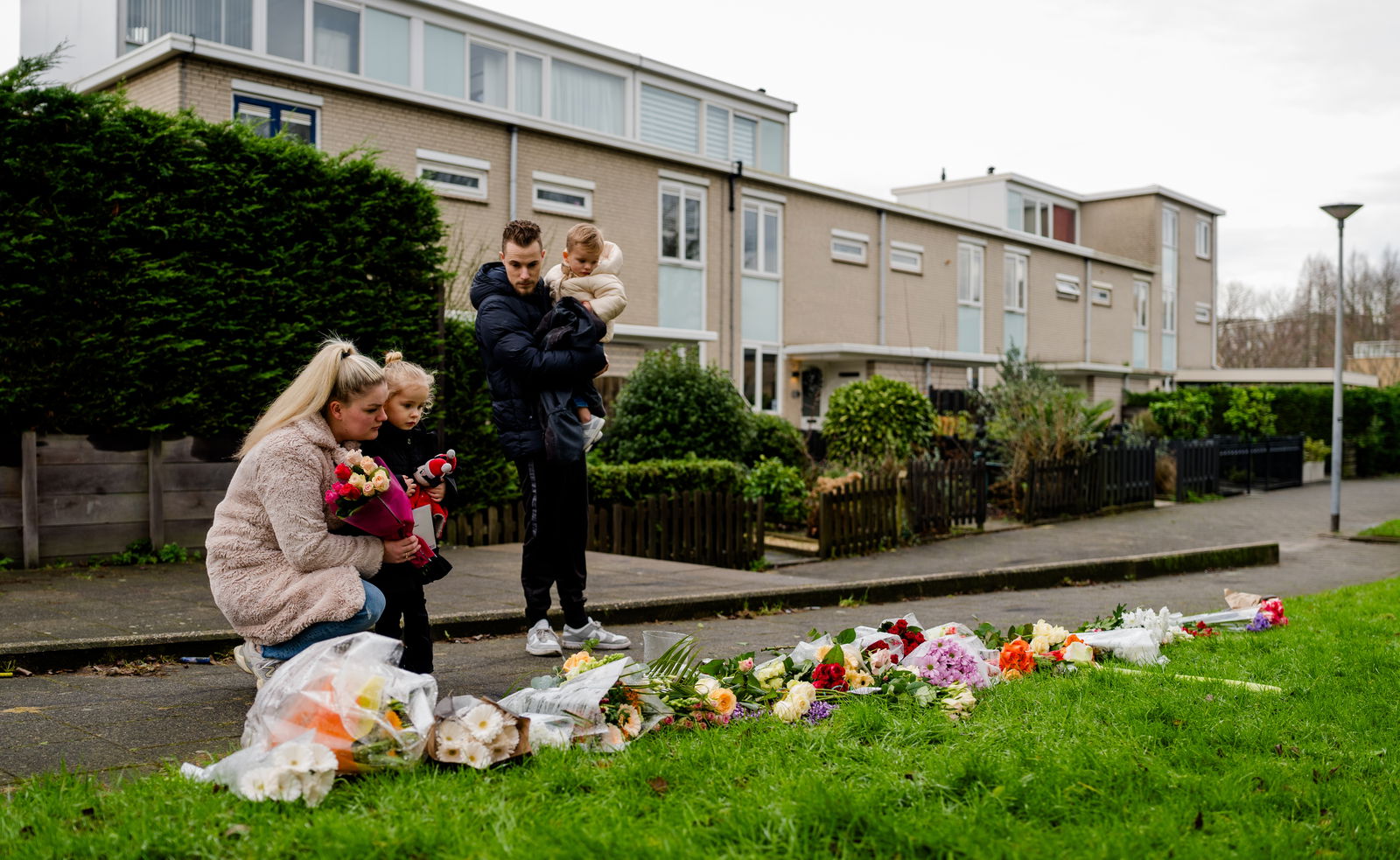 Een jaar na de IJsselmonde-schutter is de wijk nog steeds alert - Oozo.nl