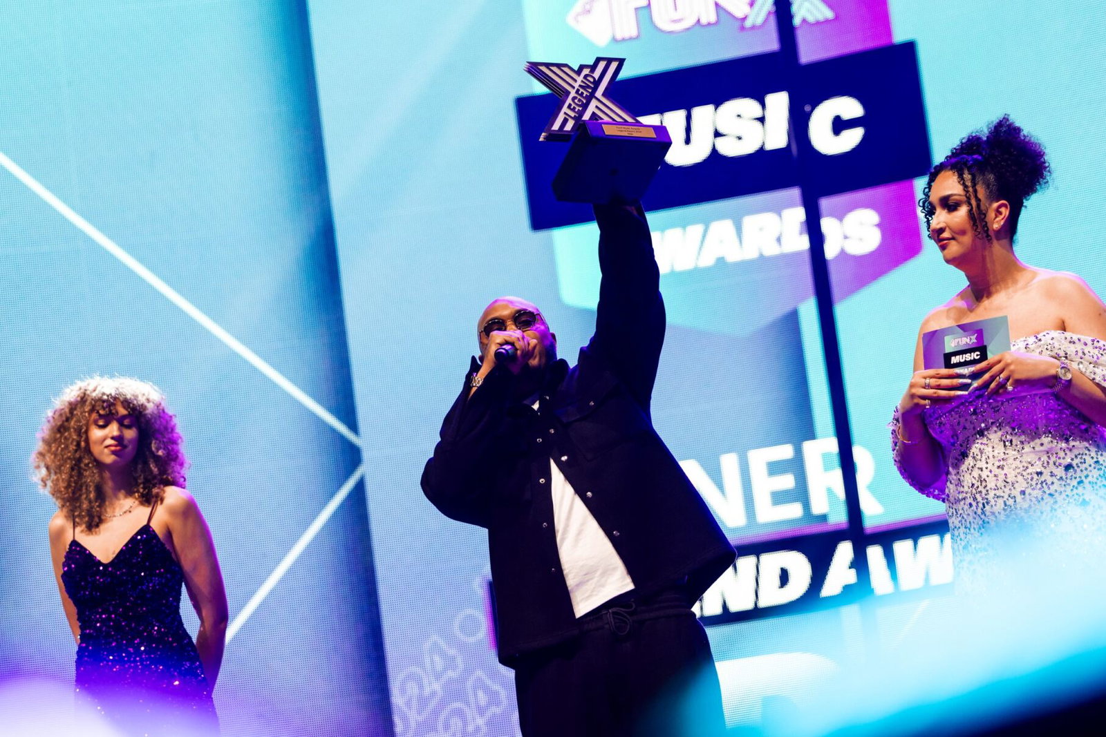 De winnaar van de aller eerste legend award is... ADJE | FunX