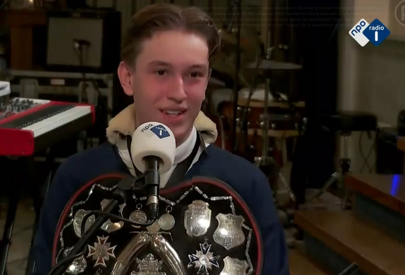 Boxmeerse Metworstkoning Bas 'groter' dan de burgemeester | NPO Radio 1