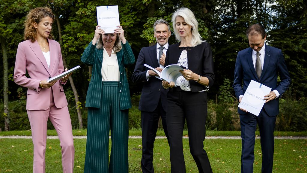 De Politieke Weekanalyse met Kees Boonman | NPO Radio 1