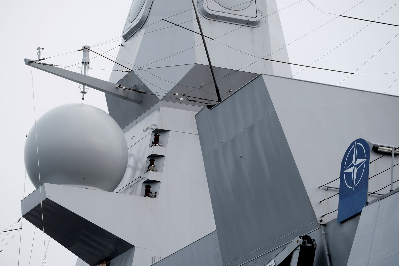 Wat doet de NAVO op zee? | NPO Radio 1