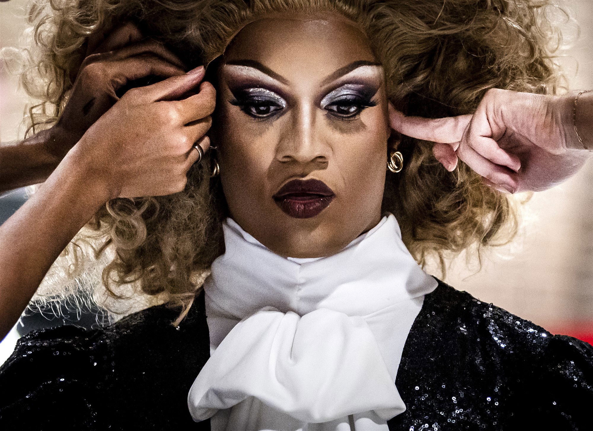 Tentoonstelling over de geschiedenis van drag in Frans Hals Museum | NPO Radio 1