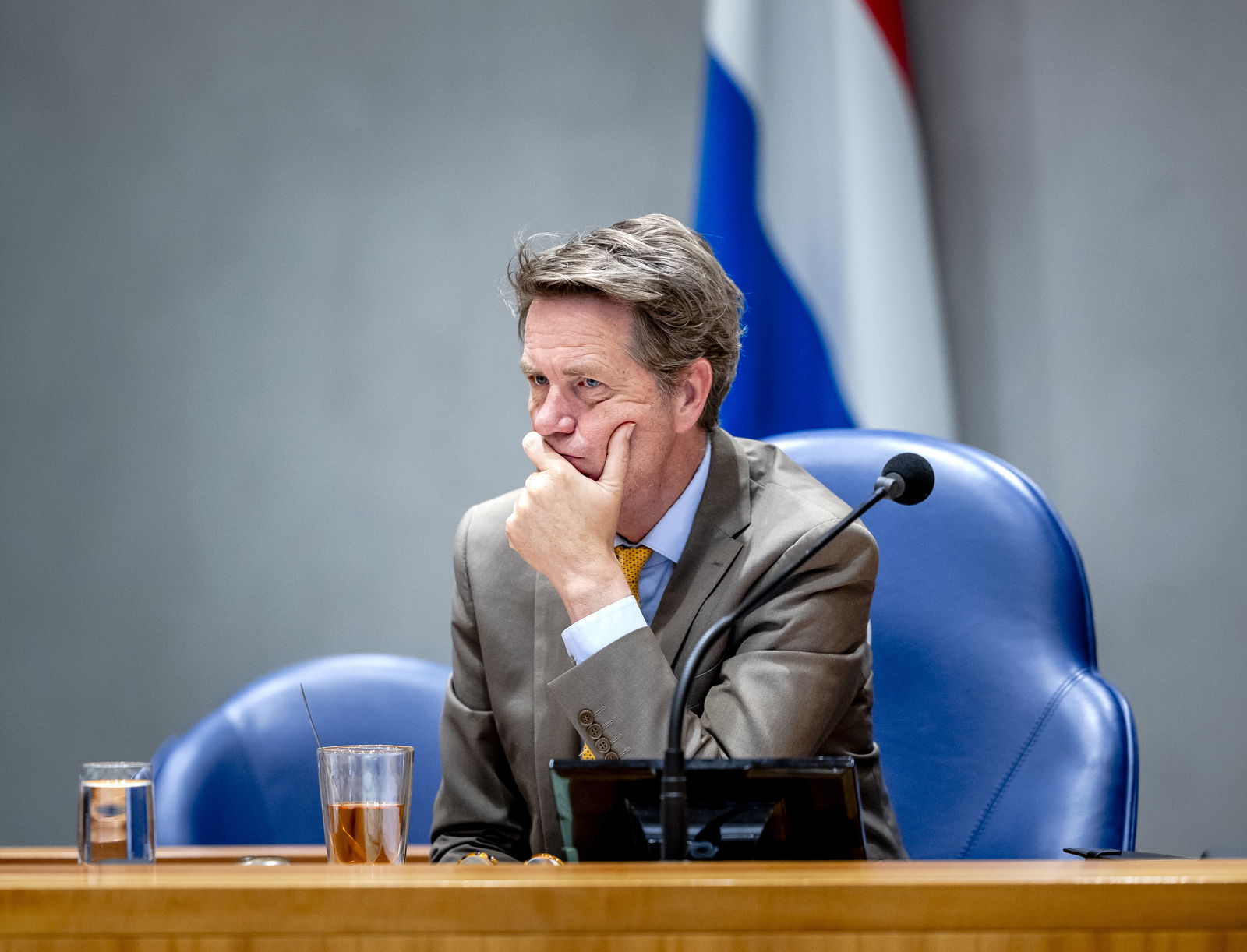 De rol van poëzie in de politiek: Dichten in tijden van ...