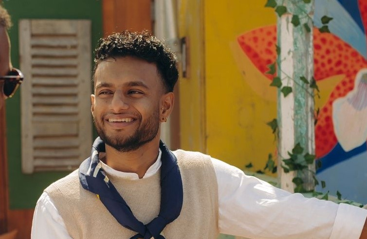 Rayn (30) heeft 6 maanden niet gesproken: "Jezelf dingen ontnemen zorgt ...