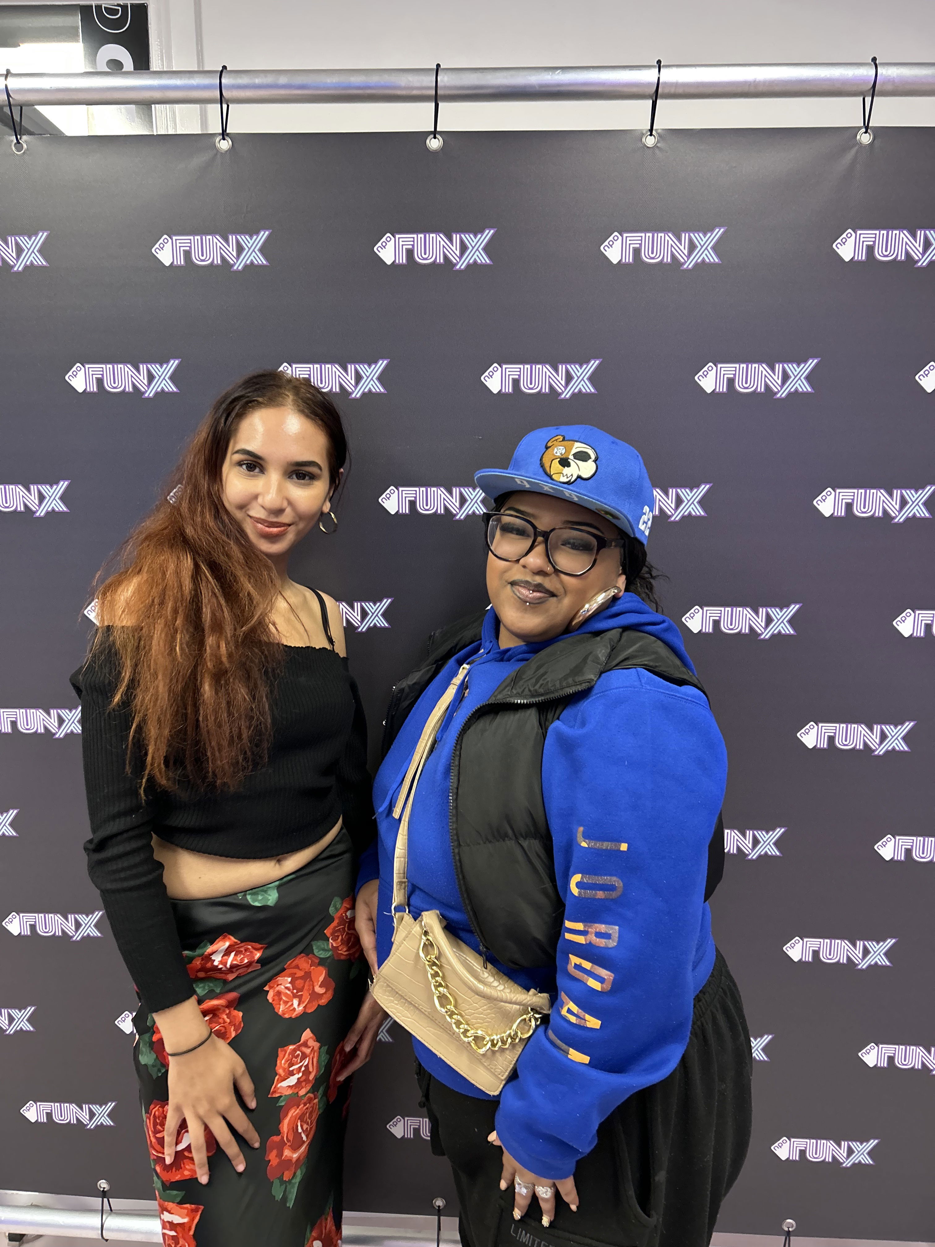 Waiiress: van raps op TikTok naar live in de studio bij Chanel! | FunX