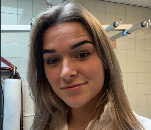 Suus (19) "Het verzorgen van dode mensen is dankbaar werk" | FunX