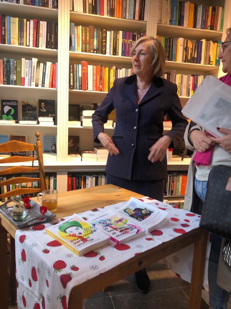 Ons zelfbeeld mag anno 2023 wel wat positiever! | NPO Radio 1