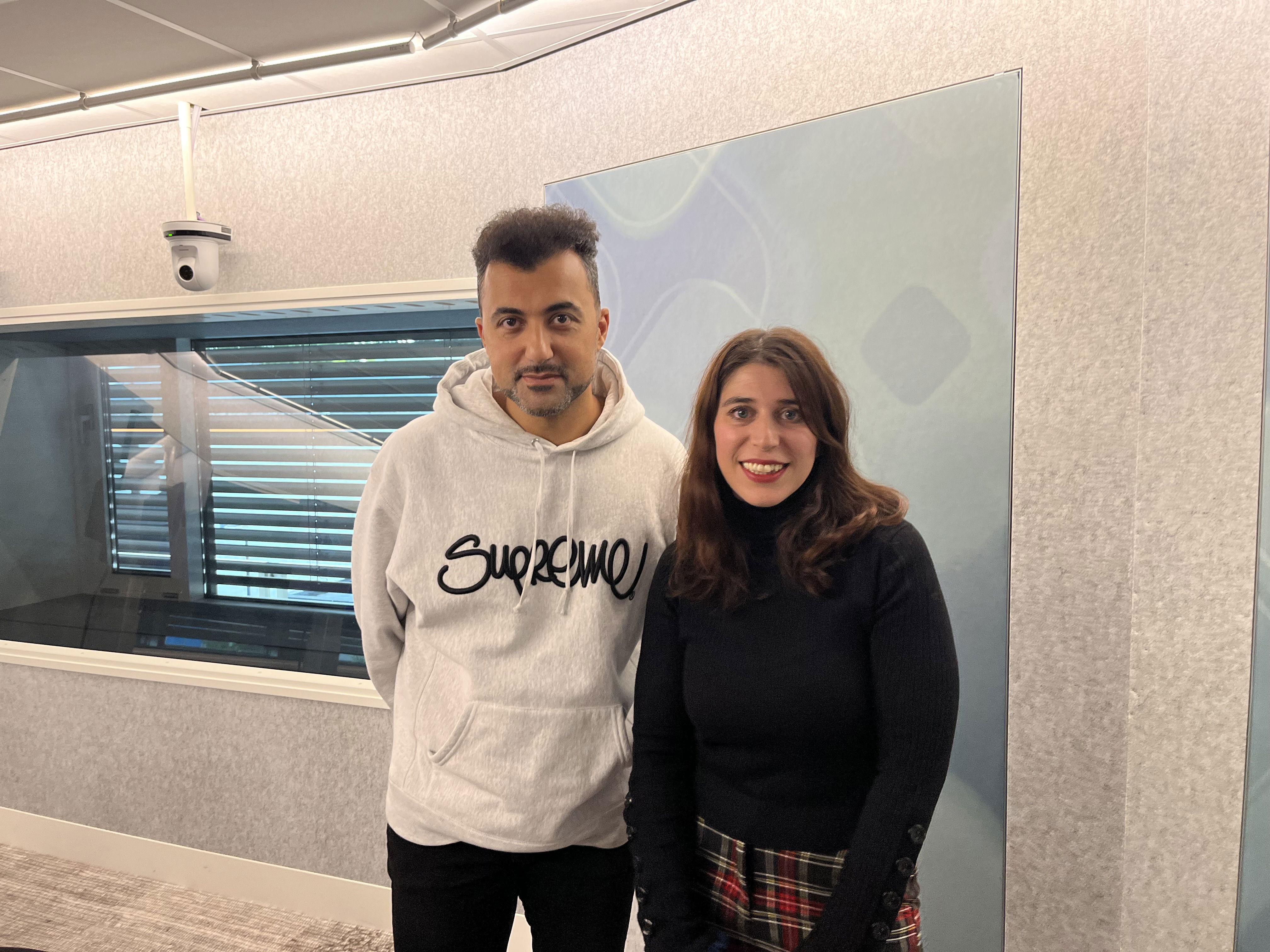 Özcan Akyol en Gulsah Ercetin over de journalistiek in Turkije | NPO ...