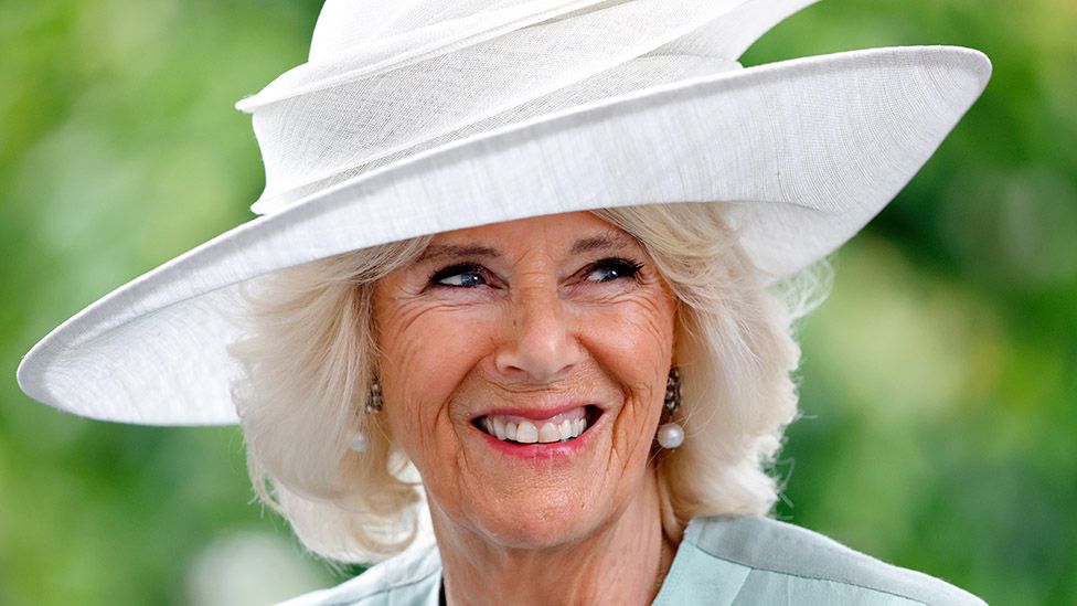 Vooral Camilla pakte de aandacht tijdens kroning Charles: 'Ze straalde ...
