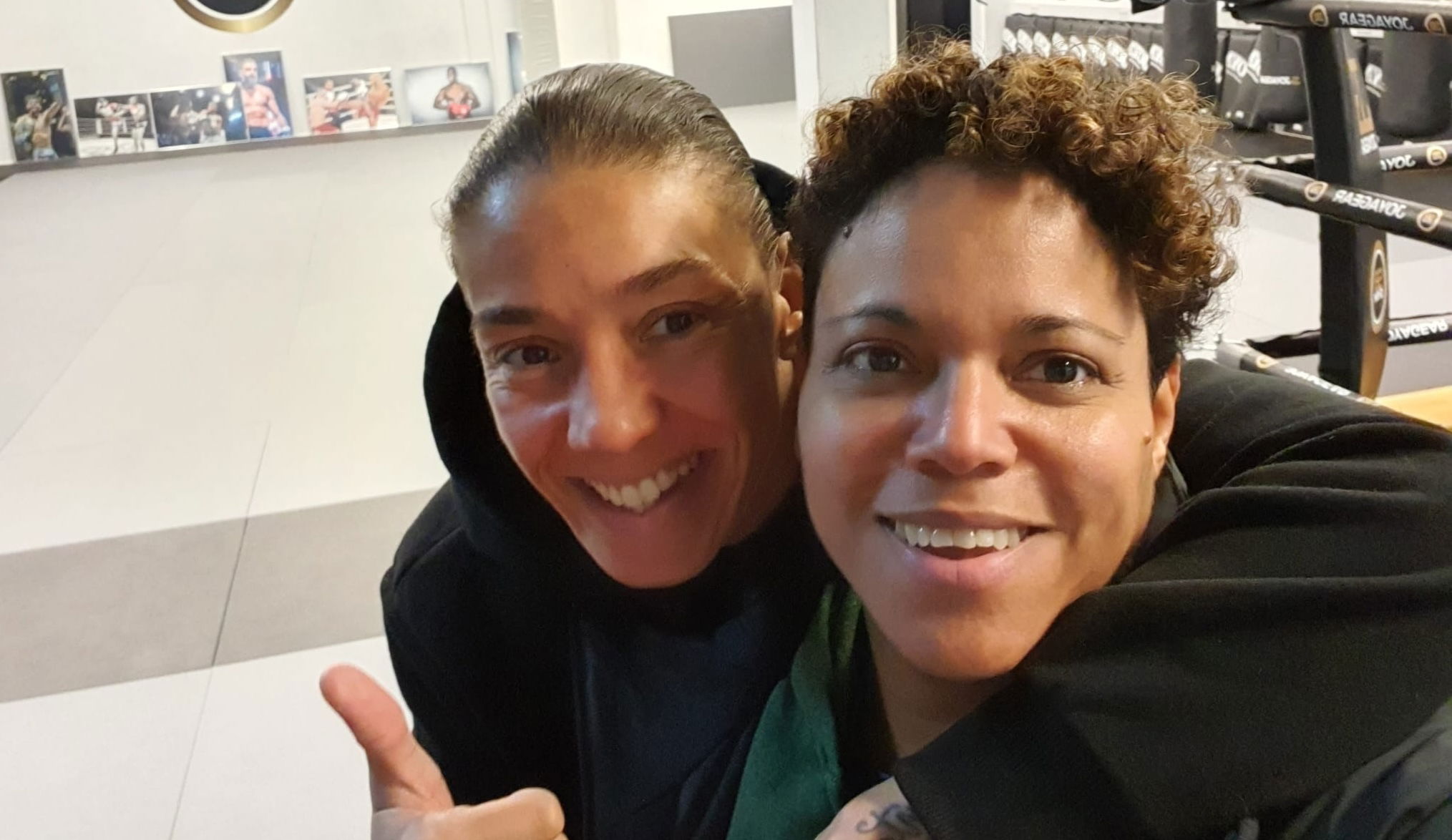 UFC-vechter Germaine de Randamie en actrice Jaike Belfor zijn BFF's ...