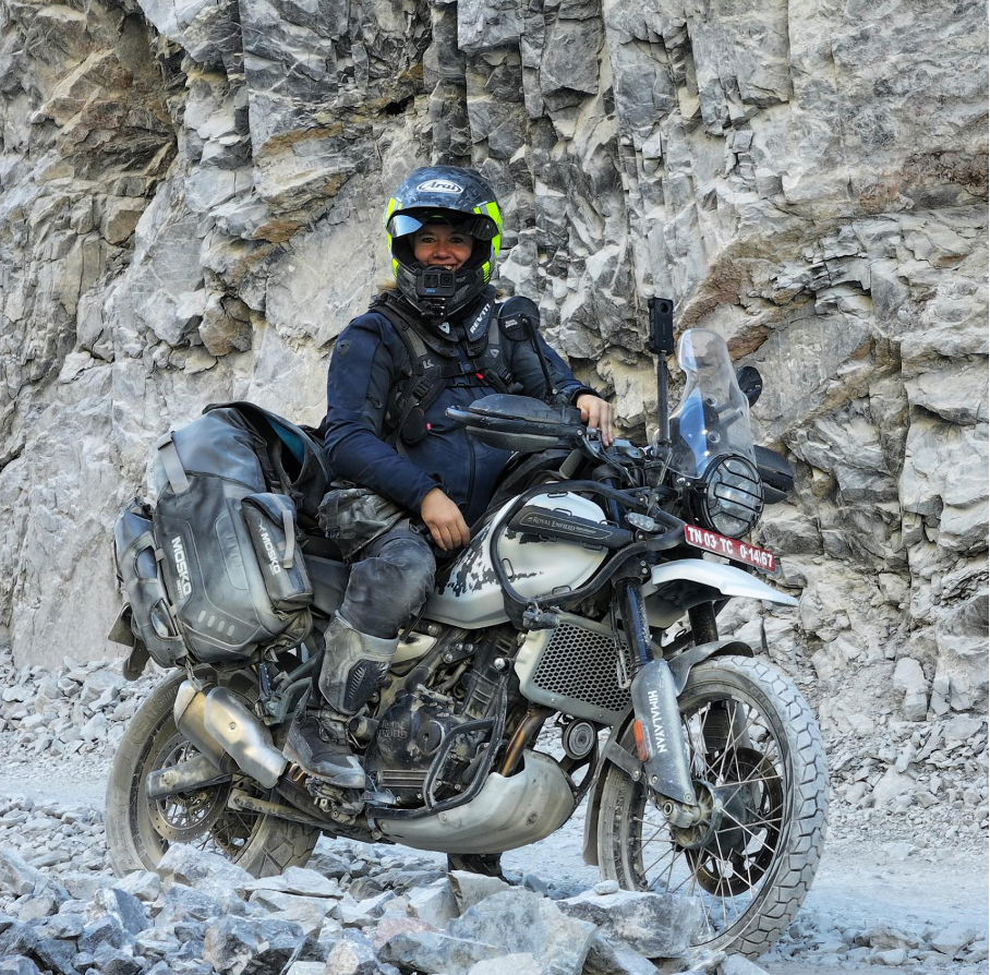 Van India tot Kameroen: Noraly rijdt al jaren alleen de wereld rond op ...