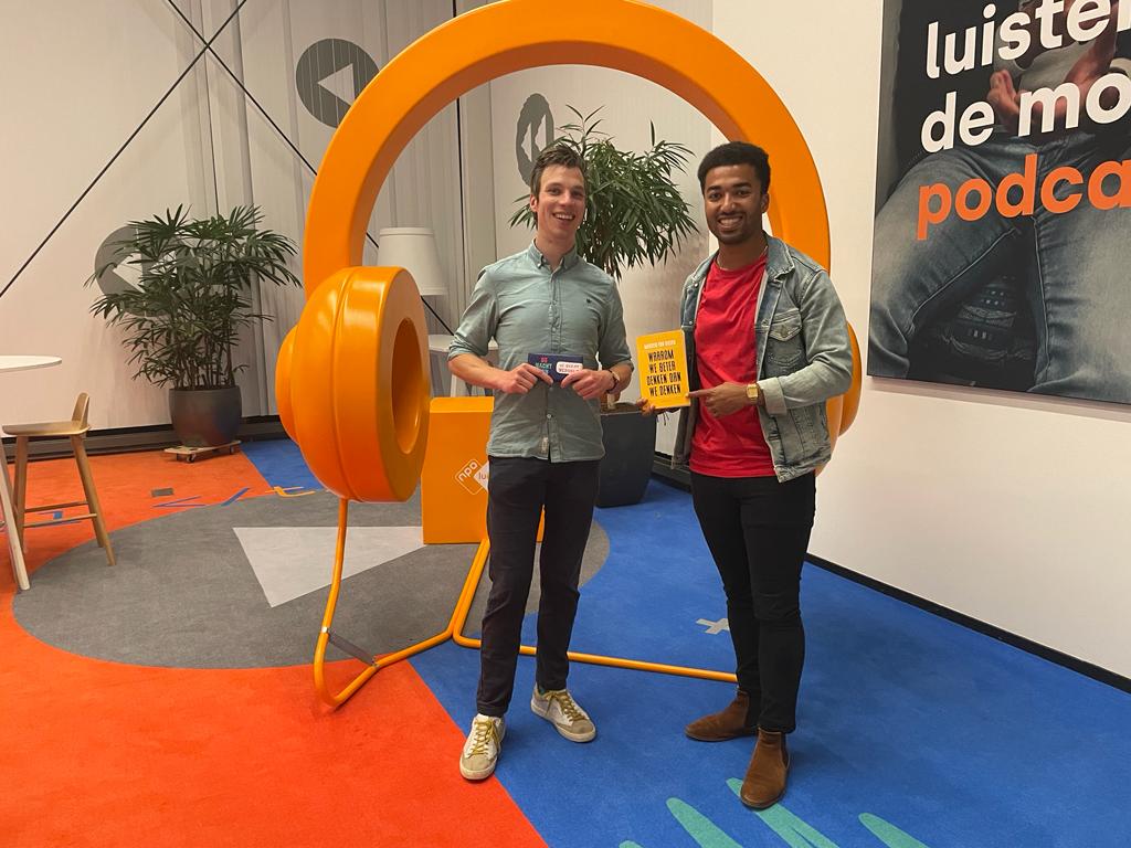 Te gast is Filosoof Maarten van Doorn auteur van het boek Waarom we beter denken dan we denken ...