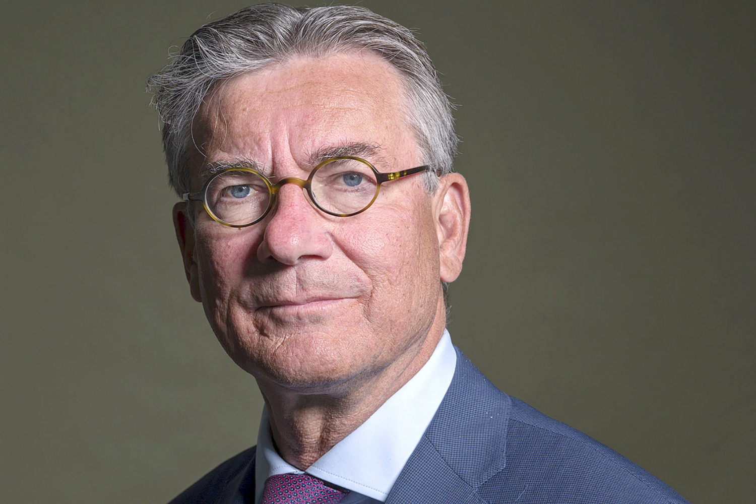 Sven op 1 - Maxime Verhagen (Bouwend Nederland) vreest vertraging bouw door verkiezingsuitslag ...