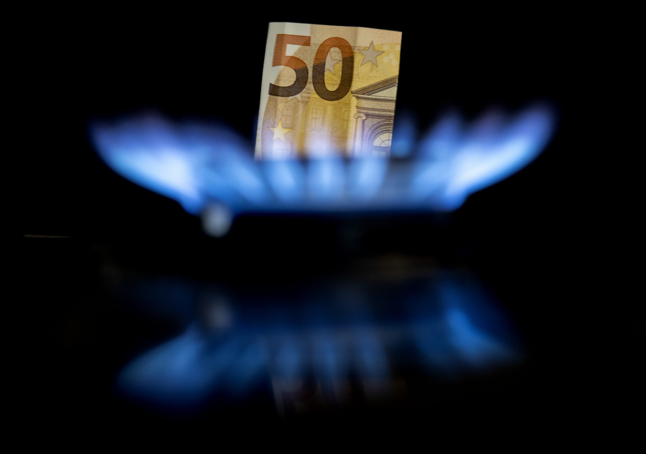 Opnieuw dreigt een energieleverancier om te vallen, Pieter Omtzigt wil ...