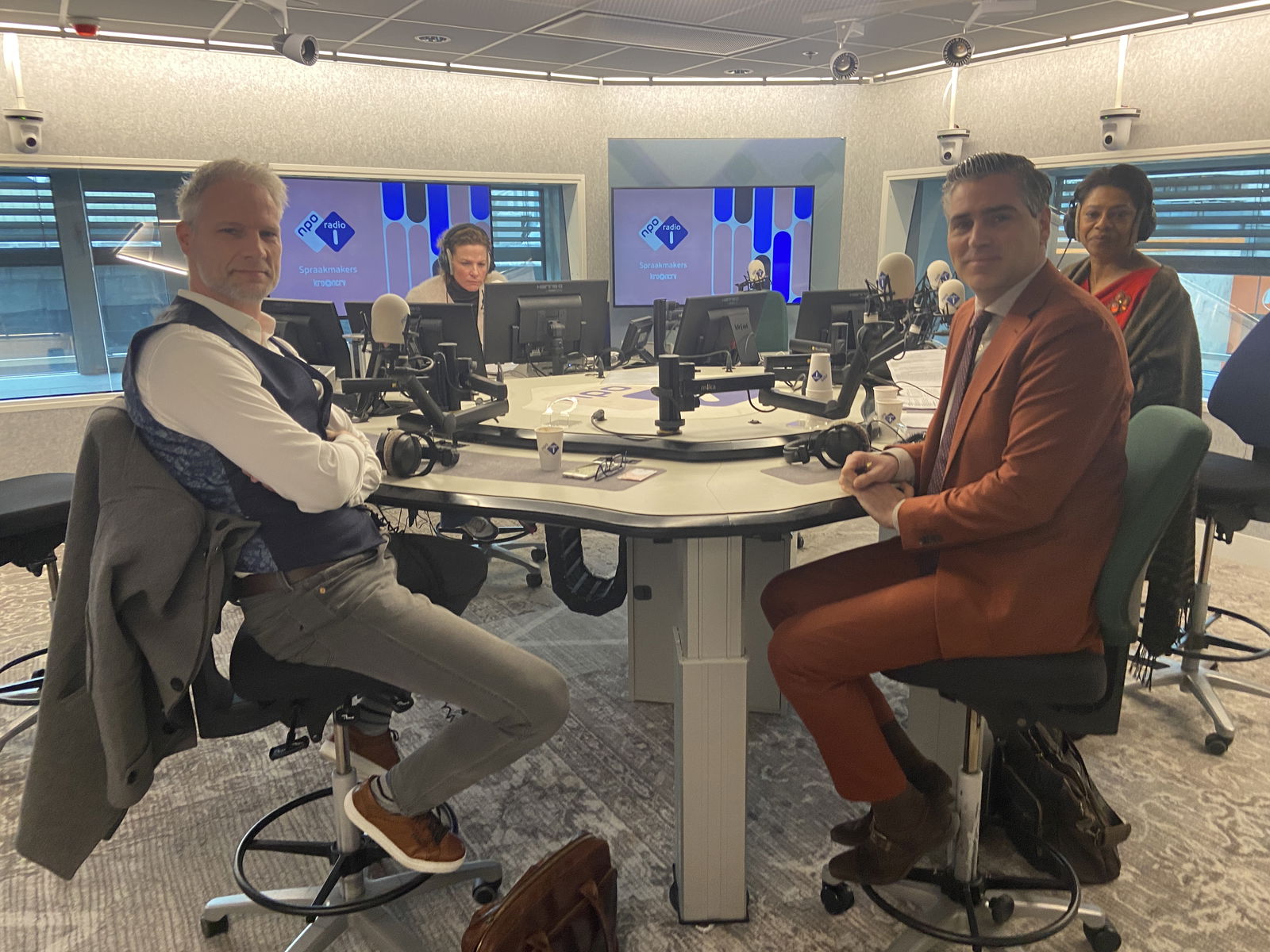 Paul Acda en Dirk Mostert over de nieuwe documentaire 'De Pompmoord ...