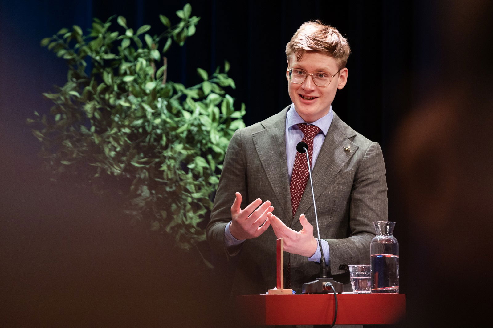 Alexander Hendriks (BBB) over het woningtekort: 'Waar honderd koeien in ...