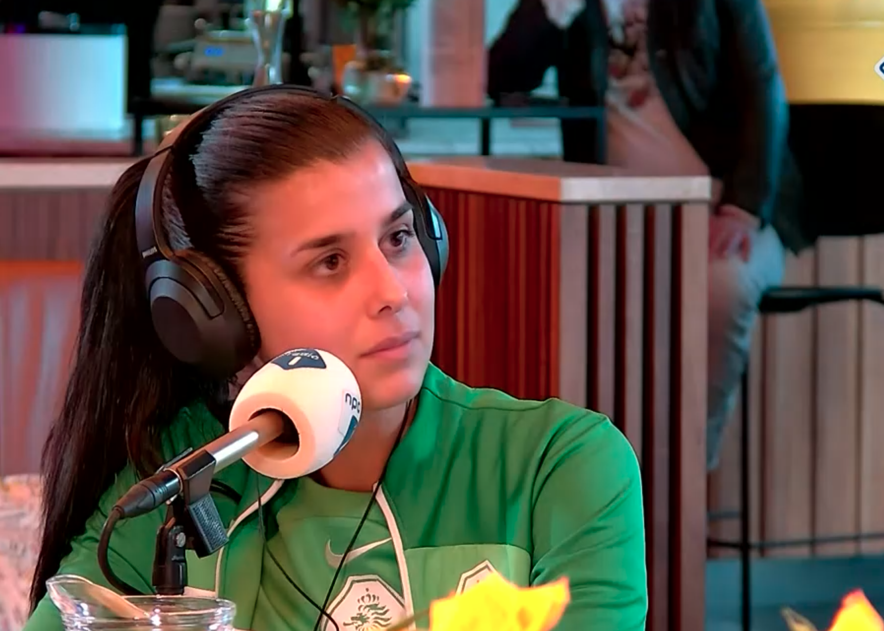 Scheidsrechter Özge Avci wil voorbeeld zijn voor andere Turkse meiden ...