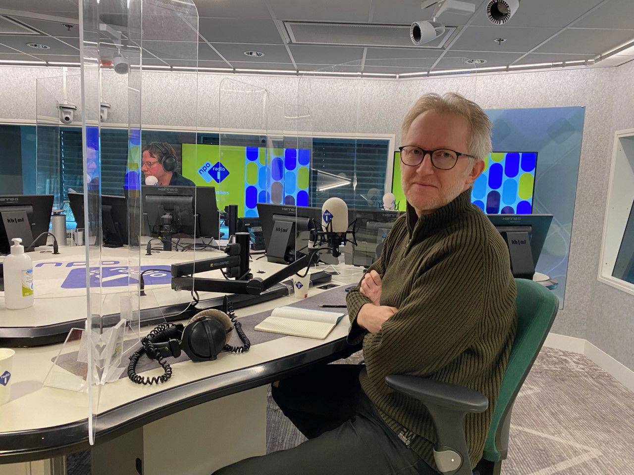 David van Reybrouck over democratie en Indonesië | NPO Radio 1