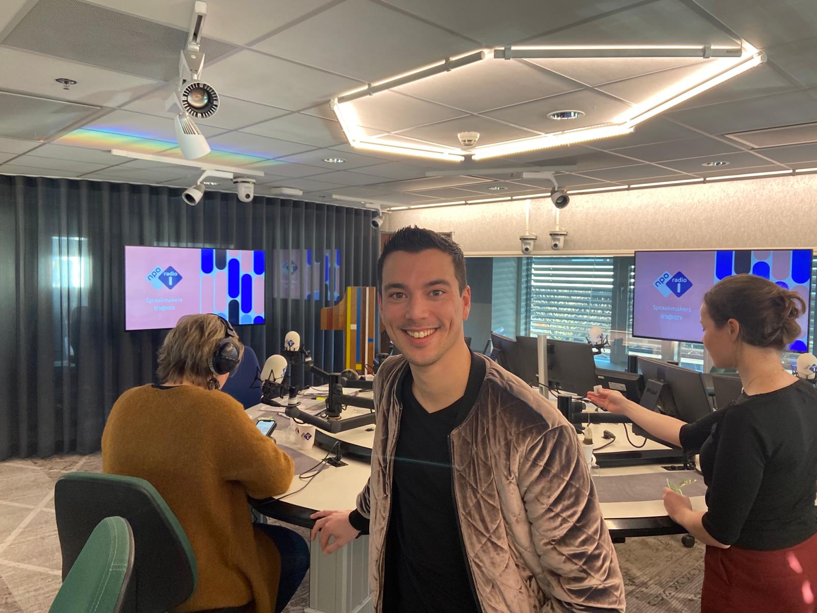 Andries Tunru over zijn nieuwe cabaretvoorstelling 'Marmer' | NPO Radio 1