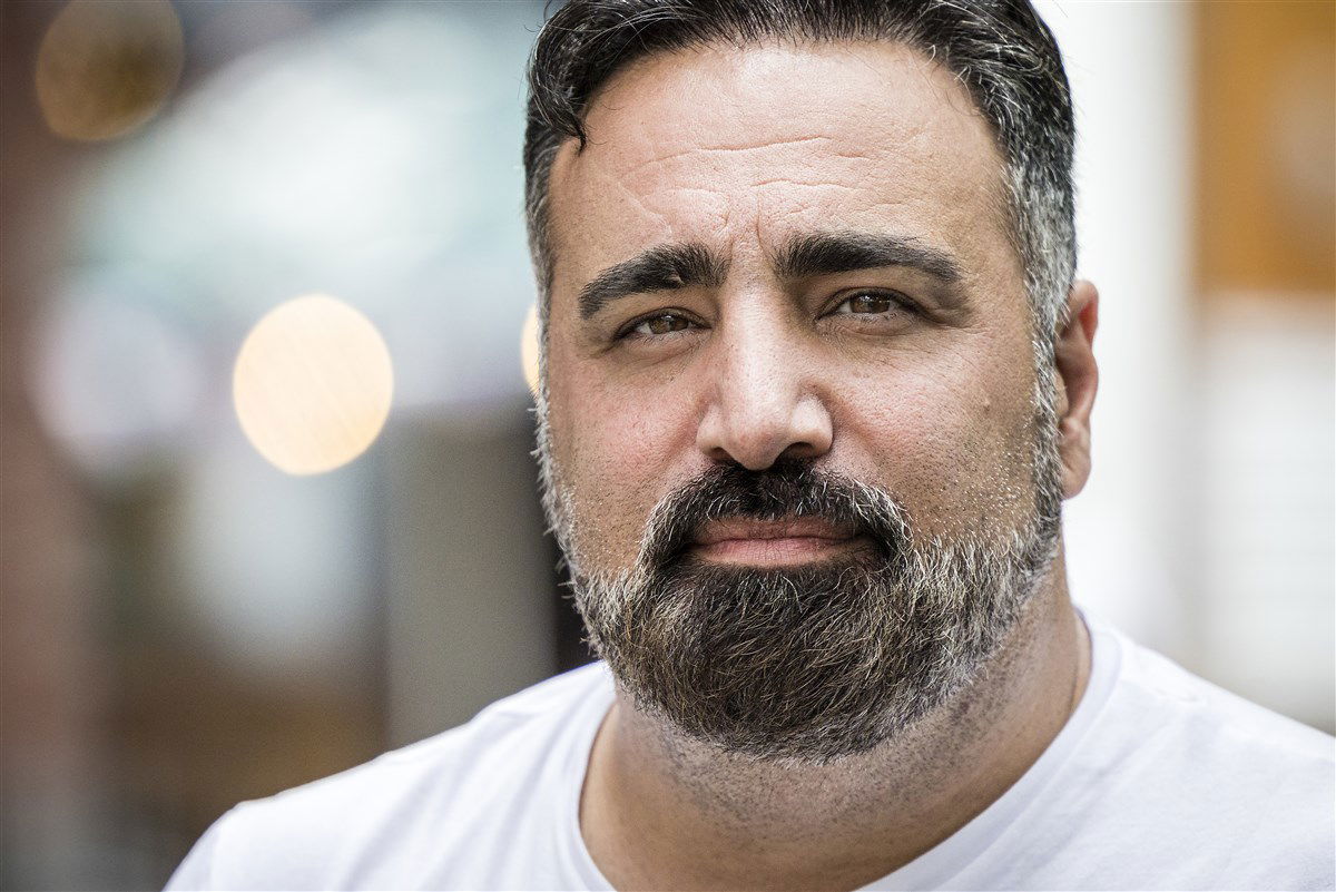 Sinan Can gaat ''Op zoek naar het paradijs'' in nieuwe documentaire ...