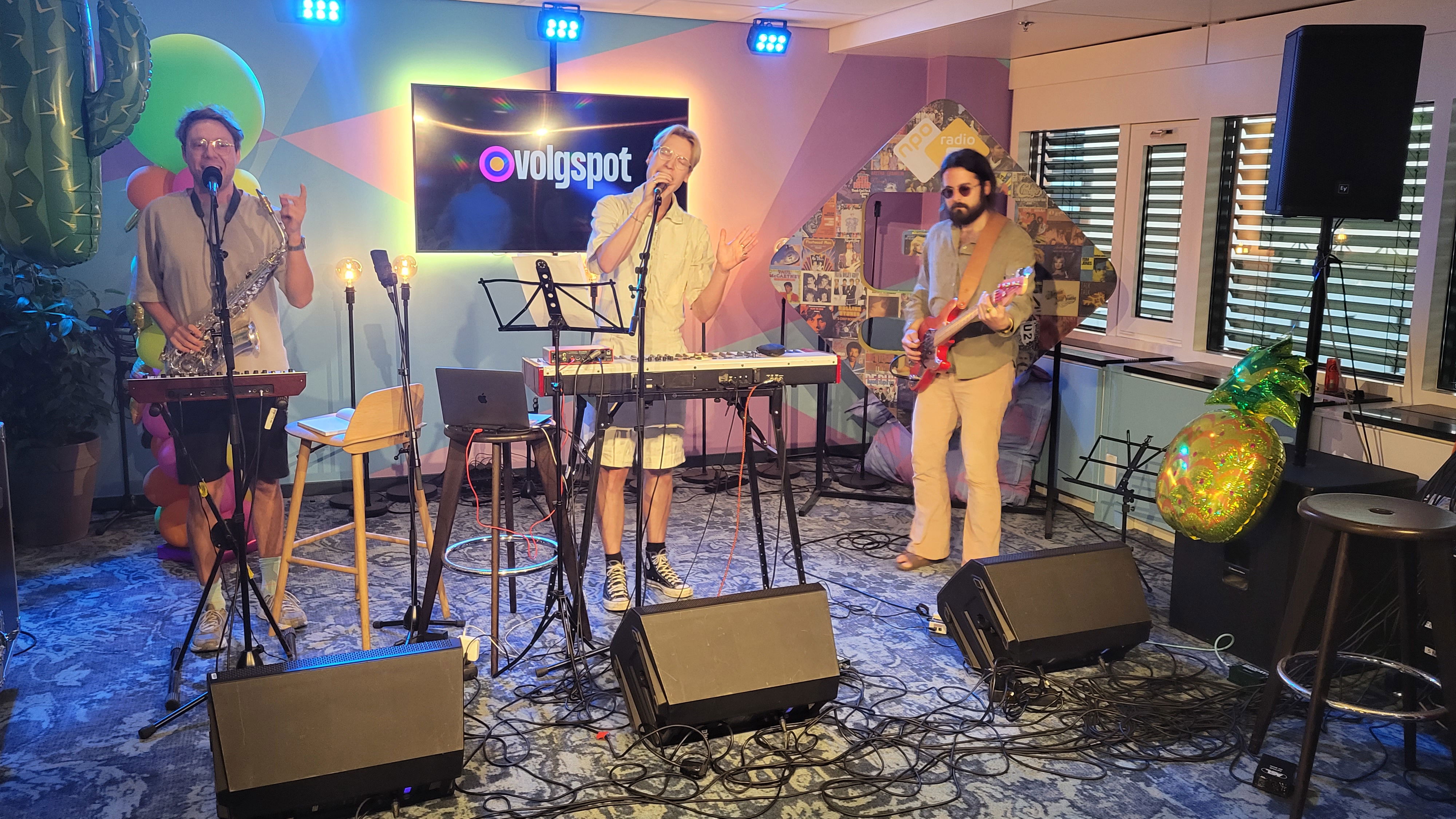 Reinier van Harten en Sander Plukaard live in Volgspot met 'Lucky boy ...