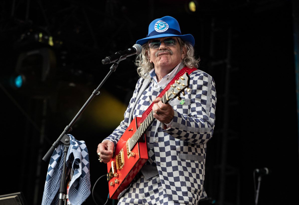 Er komt een nieuwe versie van Normaal-hit De Boer Is Troef | NPO Radio 5