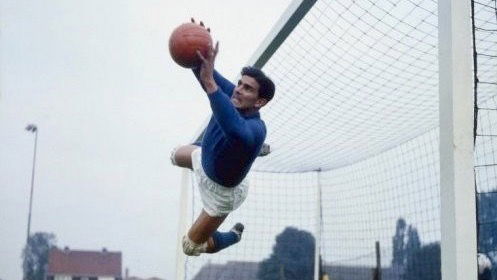 Danny van der Linden brengt boek over keeper Frans de Munck alias De ...