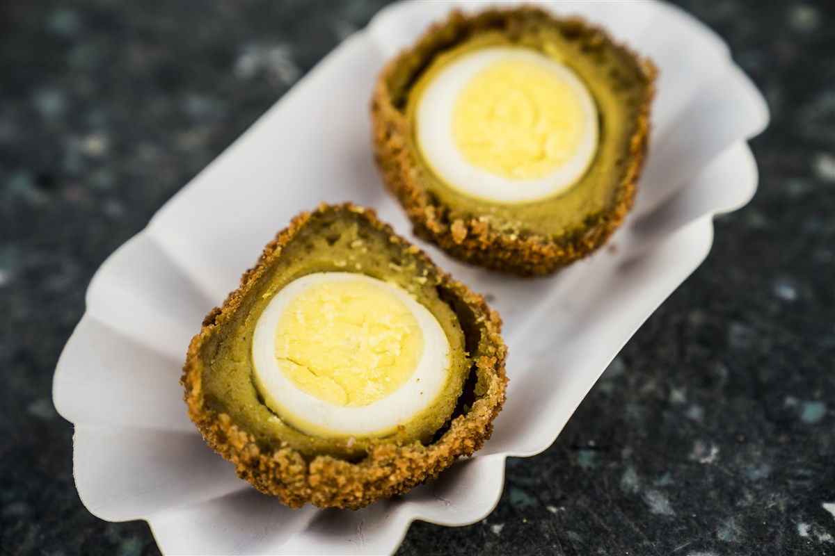 Met de eierbalmachine moet Groningse snack ook de rest van Nederland ...